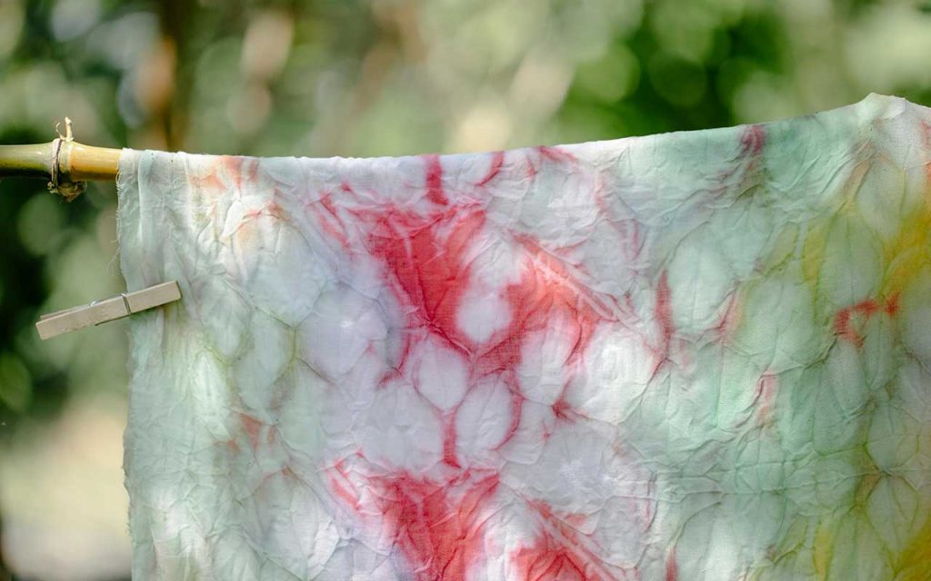 How to remove stains from clothes? - Platinum Housekeeping